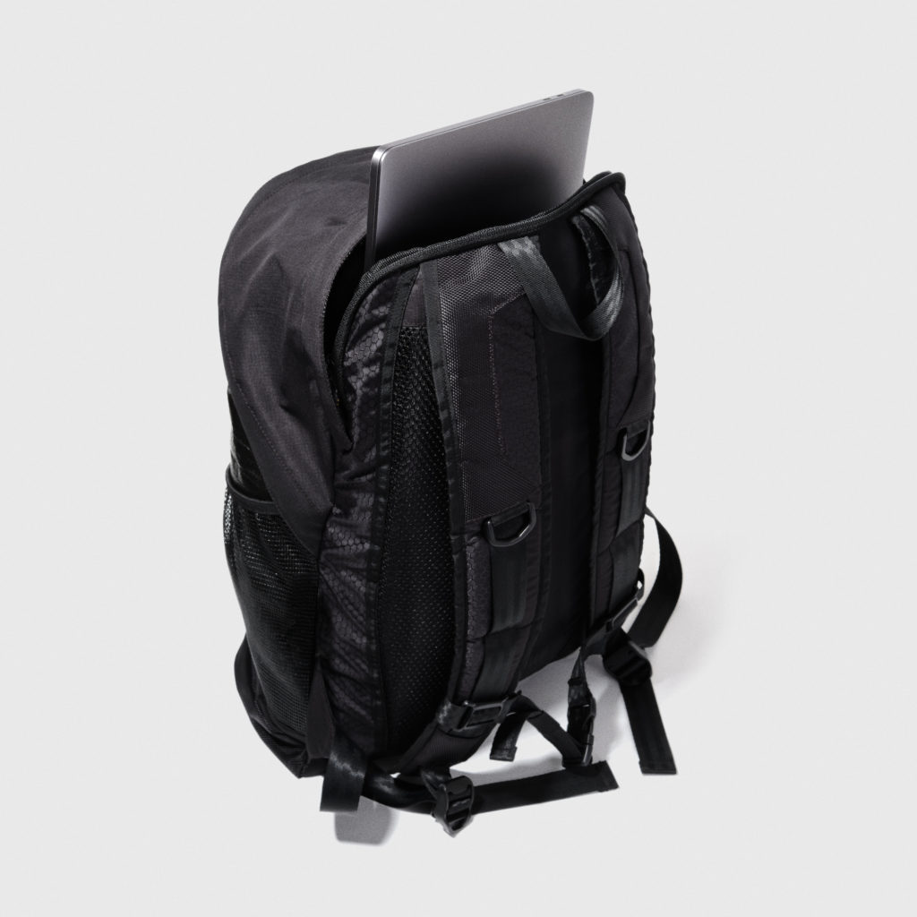 Solid State Backpack - SYMA. Utilized