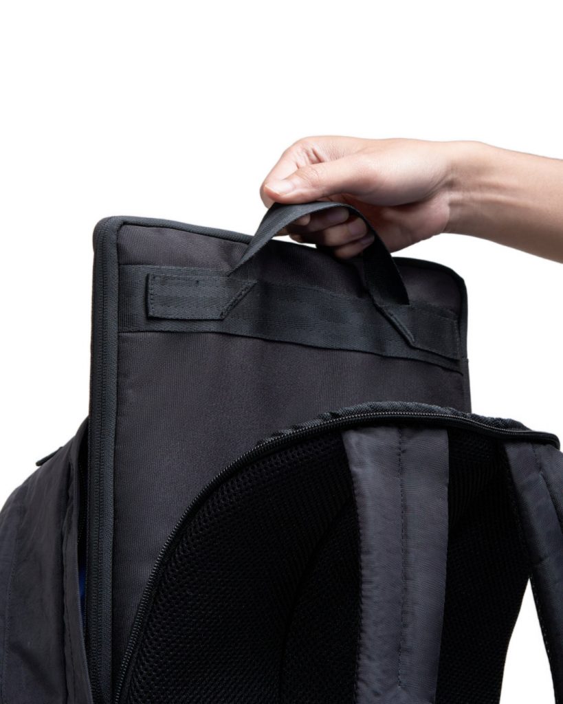 Letters Laptop Sleeve - SYMA. Utilized